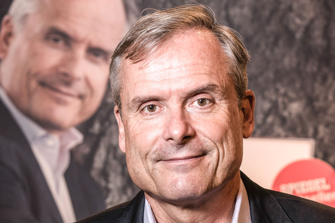 Axel Hacke denkt über das gelungene Leben nach - Wiesbaden lebt