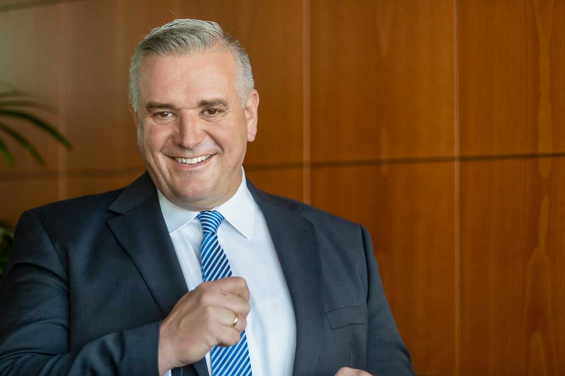 Jörg Höhler ist Präsident des DVGW - Wiesbaden lebt