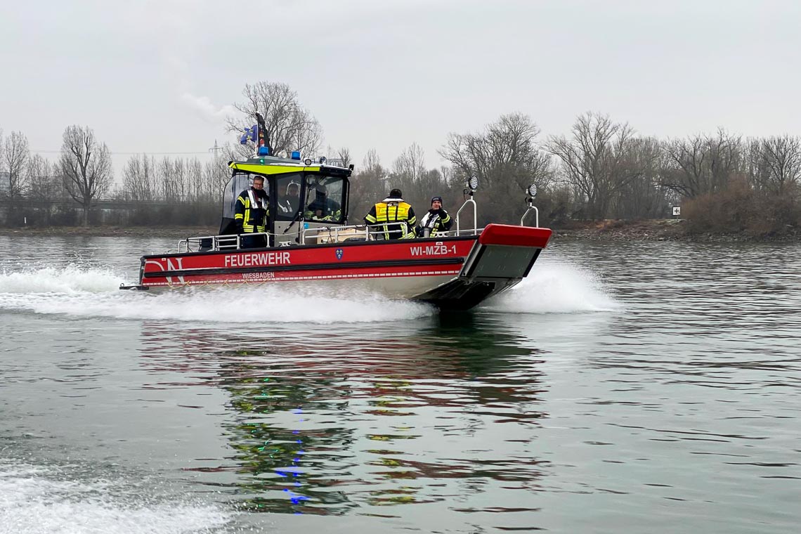 Neues Mehrzweckboot für Berufsfeuerwehr - Wiesbaden lebt