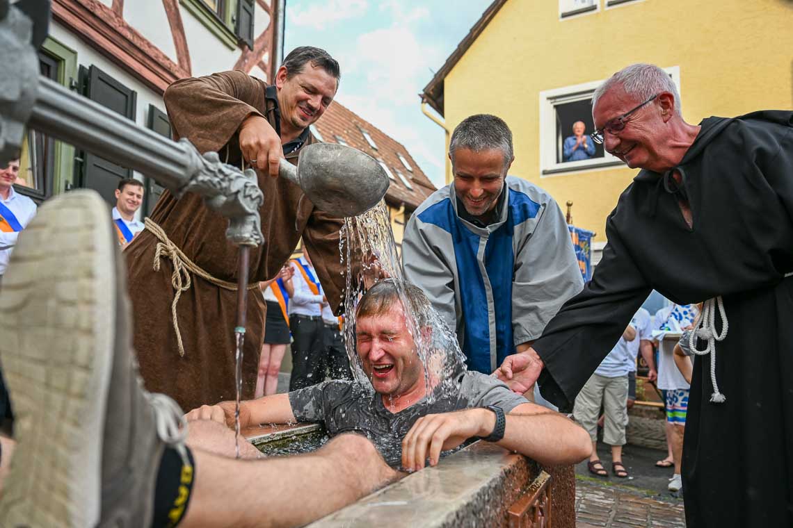 Kloppenheimer Kerb, die Gemeinschaft echter Kloppenheimer wächst ...
