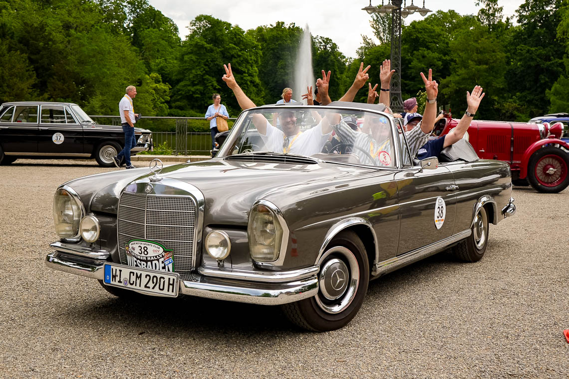 Bewegte Bilder der HMSC Oldtimer Rallye - Wiesbaden lebt